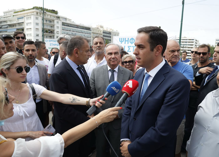 Νόμος του κράτους η εξυγίανση των Ναυπηγείων Ελευσίνας – Λιάκος Ευάγγελος